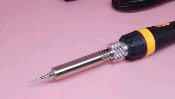 30+ Peralatan Service Hp Untuk Pemula - Kalian Wajib Punya! - FulusNesia